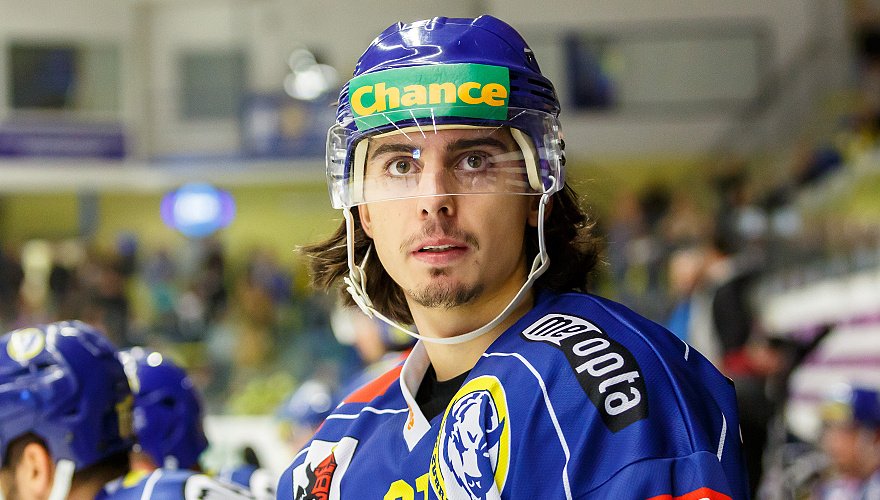 V obraně vypomůže v rámci střídavých startů Robert Černý | HC VERVA ...
